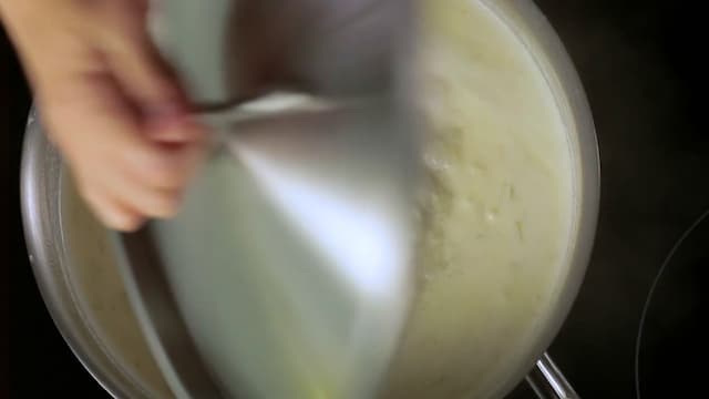 Watch Video Cookbook S05:E12 - Seafood Chowder With Dill - Free TV ...