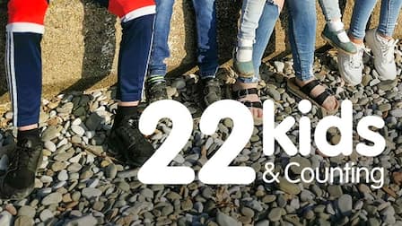 Watch 22 Kids and Counting - Free TV Shows | Tubi