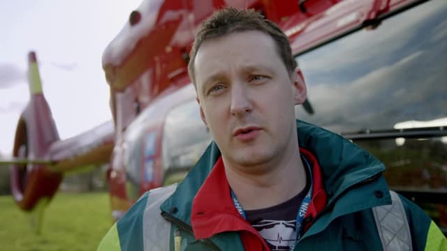 Watch Ambulance: Code Red S01:E09 - Episode 9 - Free TV Shows | Tubi
