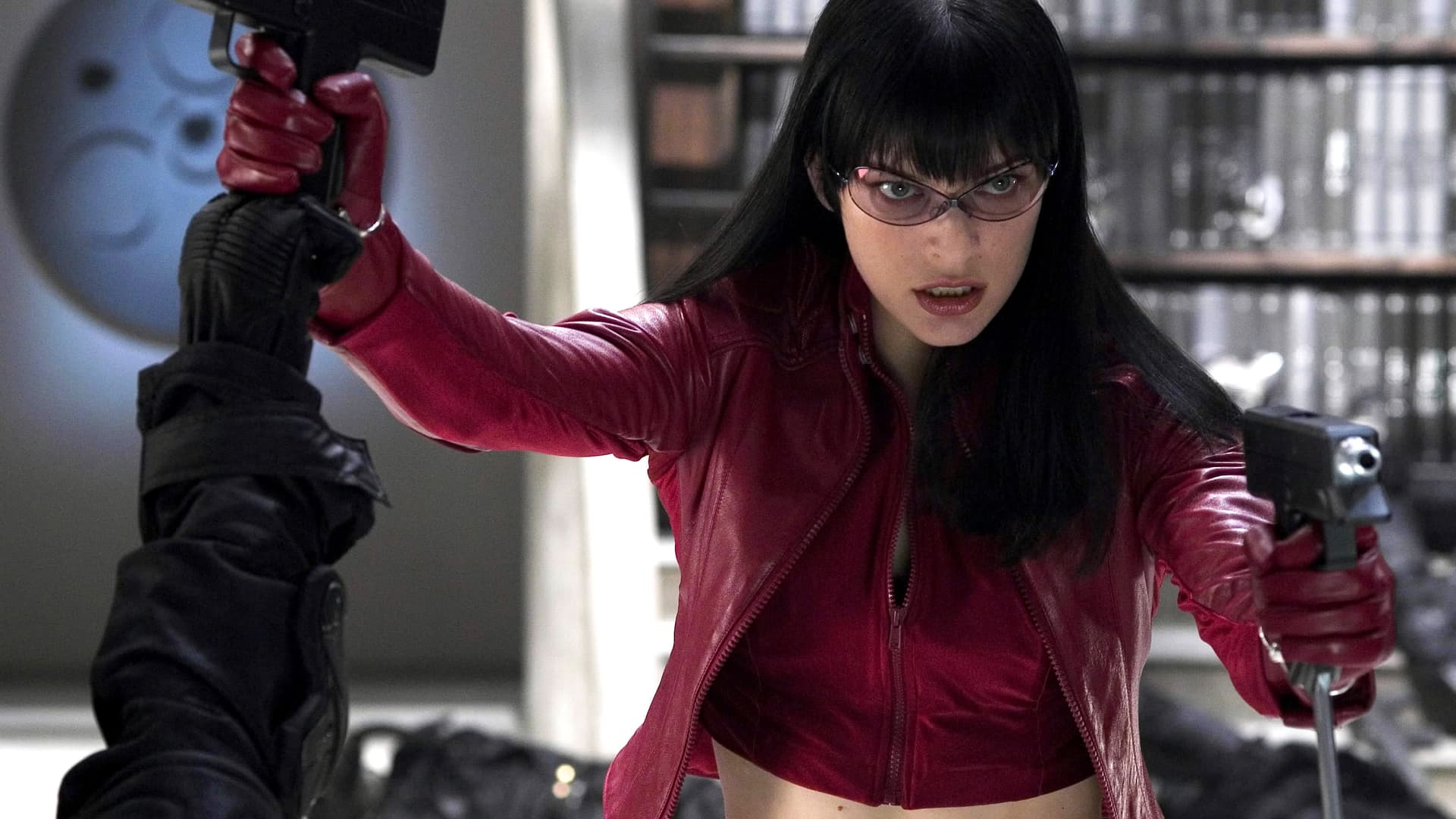 Watch Ultraviolet (2006) - Free Movies | Tubi