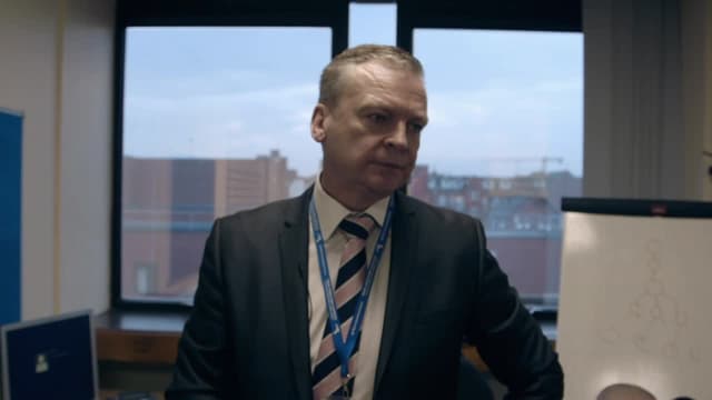 Watch 24 Hours in Police Custody S04:E07 - The Kane Line - Free TV ...