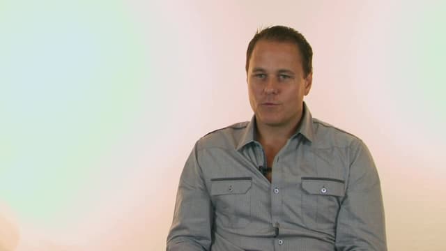 Watch The Millionaire Matchmaker S07:E06 - Mr. Superficial a Free TV | Tubi