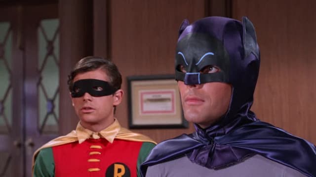 Watch Batman S02:E01 - Shoot a Crooked Arrow Free TV | Tubi