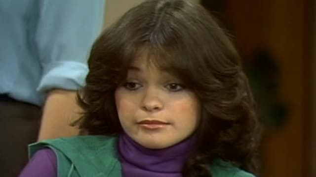 Watch One Day at a Time S06:E618 - Wicked Ann - Free TV Shows | Tubi