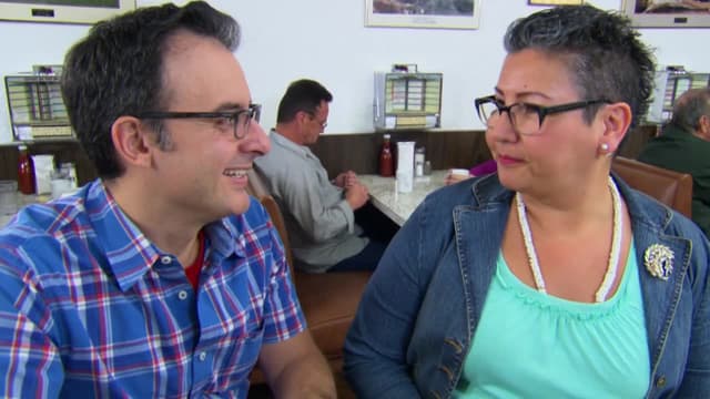 Watch You Gotta Eat Here! S05:E06 - Melt Bar & Grilled, Mamo Burger Bar ...