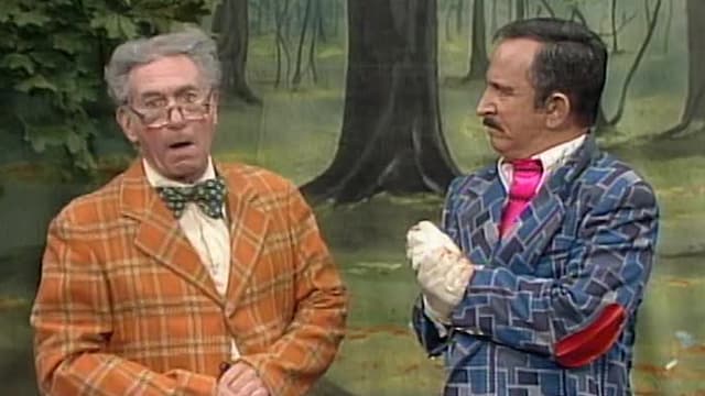 Watch Check It Out S03:E22 - For the Book - Free TV Shows | Tubi