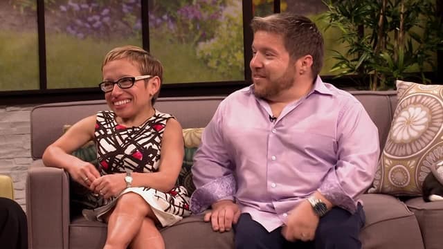 Watch The Little Couple S11:E04 - A Fashion Show - Free TV Shows | Tubi