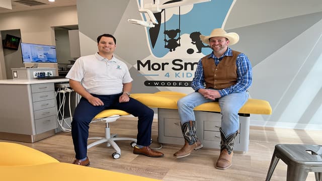 Watch Let's Meet Doctors with Cowboy Jack S01:E01 - Cowboy Jack Goes to ...