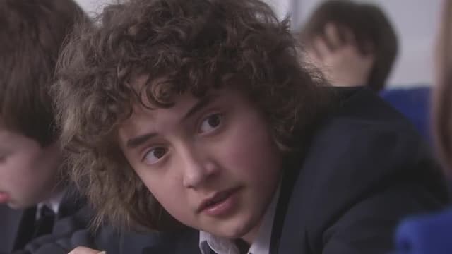 Watch Stepping Up S01:E03 - Bag Girl - Free TV Shows | Tubi