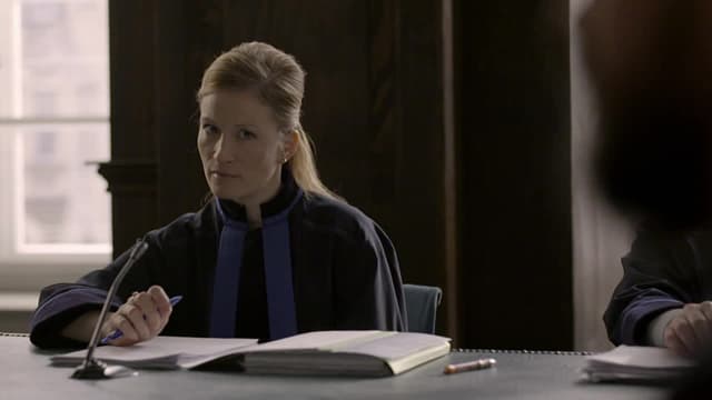 Watch La Vida Y Obra Del Juez Adam Klos (Doblado) S02:E03 - Free TV | Tubi