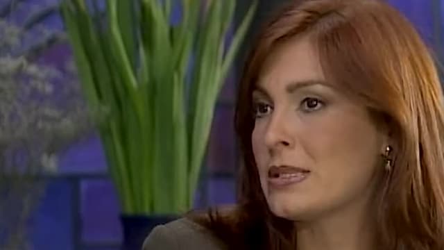 Watch Mujer Secreta S01:E118 - Capítulo 118 - Free TV Shows | Tubi