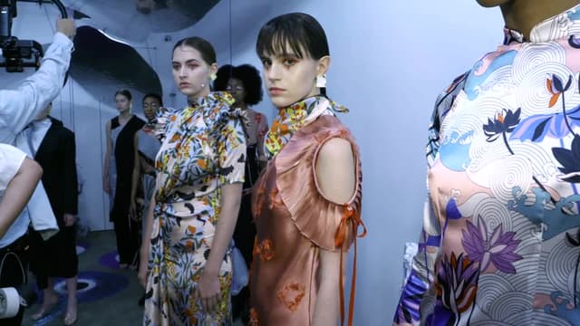 Watch Videofashion News Season 41 - Free TV Shows | Tubi