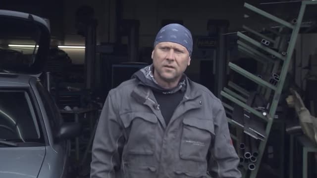 Watch Stunt Heroes S02:E09 - The Flying Quad - Free TV Shows | Tubi