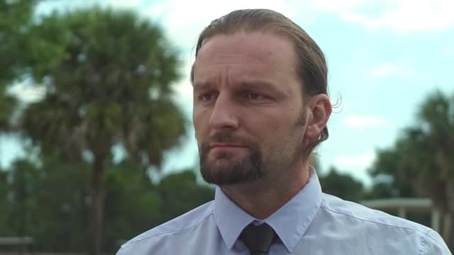 Watch Relationships S01:E01 - Welcome Home Charlie Free TV | Tubi