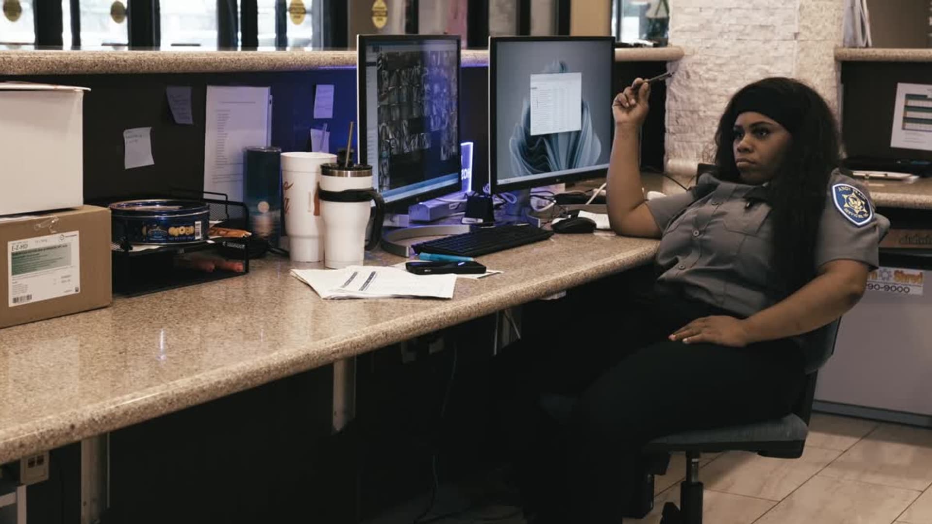 Watch Everybody Hates Christmas (2023) - Free Movies | Tubi