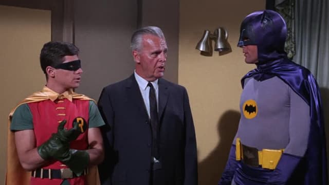 Watch Batman S02:E01 - Shoot a Crooked Arrow Free TV | Tubi