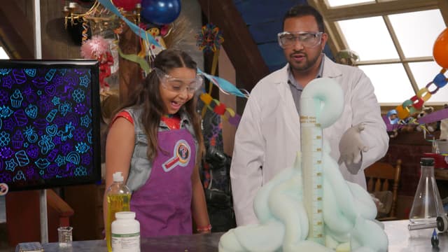 Watch Finding Stuff Out Season 5 - Free TV Shows | Tubi