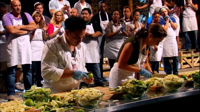 Watch MasterChef S02:E04 - Elimination Round (Top 18 Revealed) - Free ...