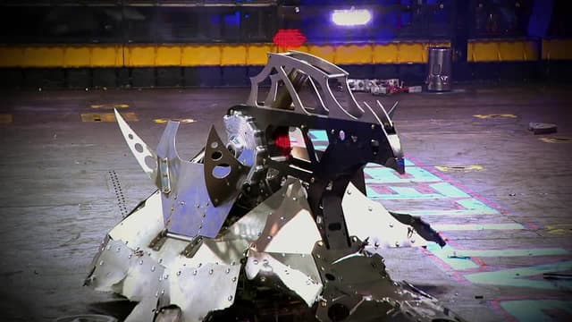 Watch Battlebots S02:E07 - Not So Sweet 16: The Round of 16 Free TV | Tubi