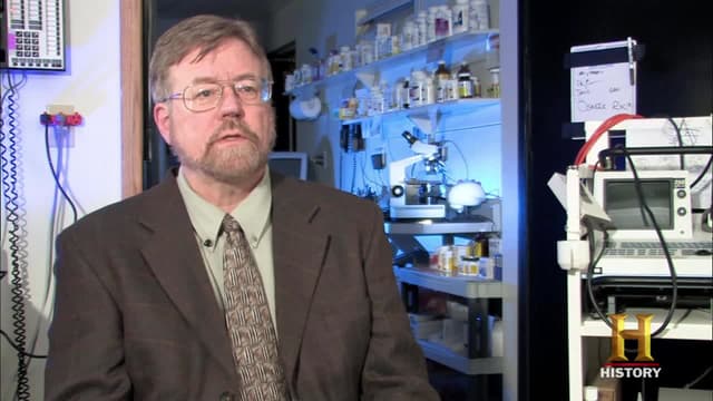 Watch MonsterQuest S01:E13 - American Werewolf Free TV | Tubi