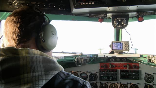 Watch Ice Pilots Pilotos Del Ártico (Español) Season - Free TV Shows | Tubi