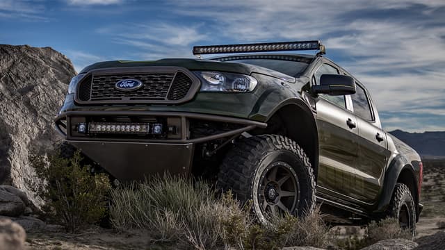 Watch Auto Revolution: Roadside S02:E03 - Off-Road to SEMA - Free TV ...