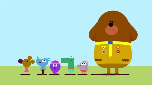 Watch Hey Duggee S01:E05 - The Castle Badge/The Show and Tell Badge/The ...