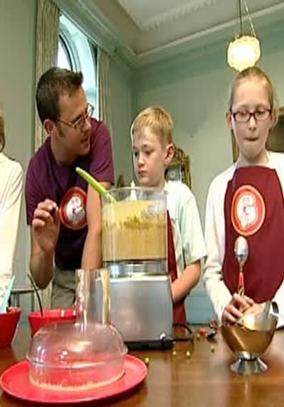 Watch Gastronuts S01:E10 - Why Don't We Eat Custard On Pizza Free TV | Tubi