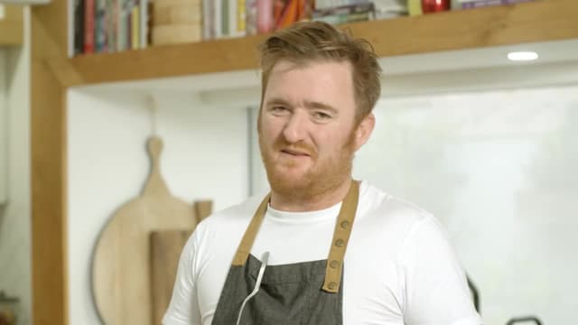 Watch Born to Cook S02:E05 - Oysters, Crabs & Bananas - Free TV Shows | Tubi