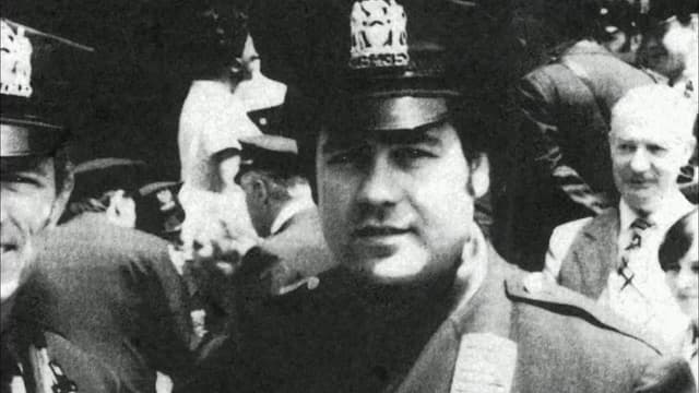 Watch Mobsters S04:E02 - Mafia Cops: Louis Eppolito and Stephen ...