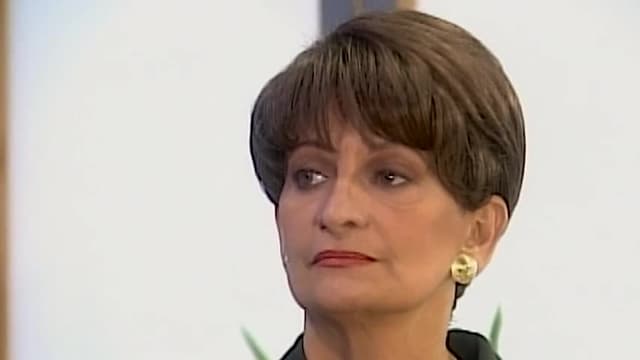 Watch Mujer Secreta S01:E02 - Capítulo 2 Free TV | Tubi