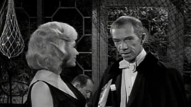 Watch My Favorite Martian S02:E12 - The Night Life of Uncle Martin ...