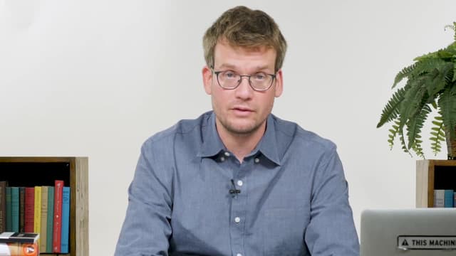 Watch Crash Course: Literature S02:E04 - Slaughterhouse-Five Free TV | Tubi