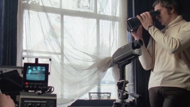 Watch The Professionals S03:E07 - Runner Free TV | Tubi