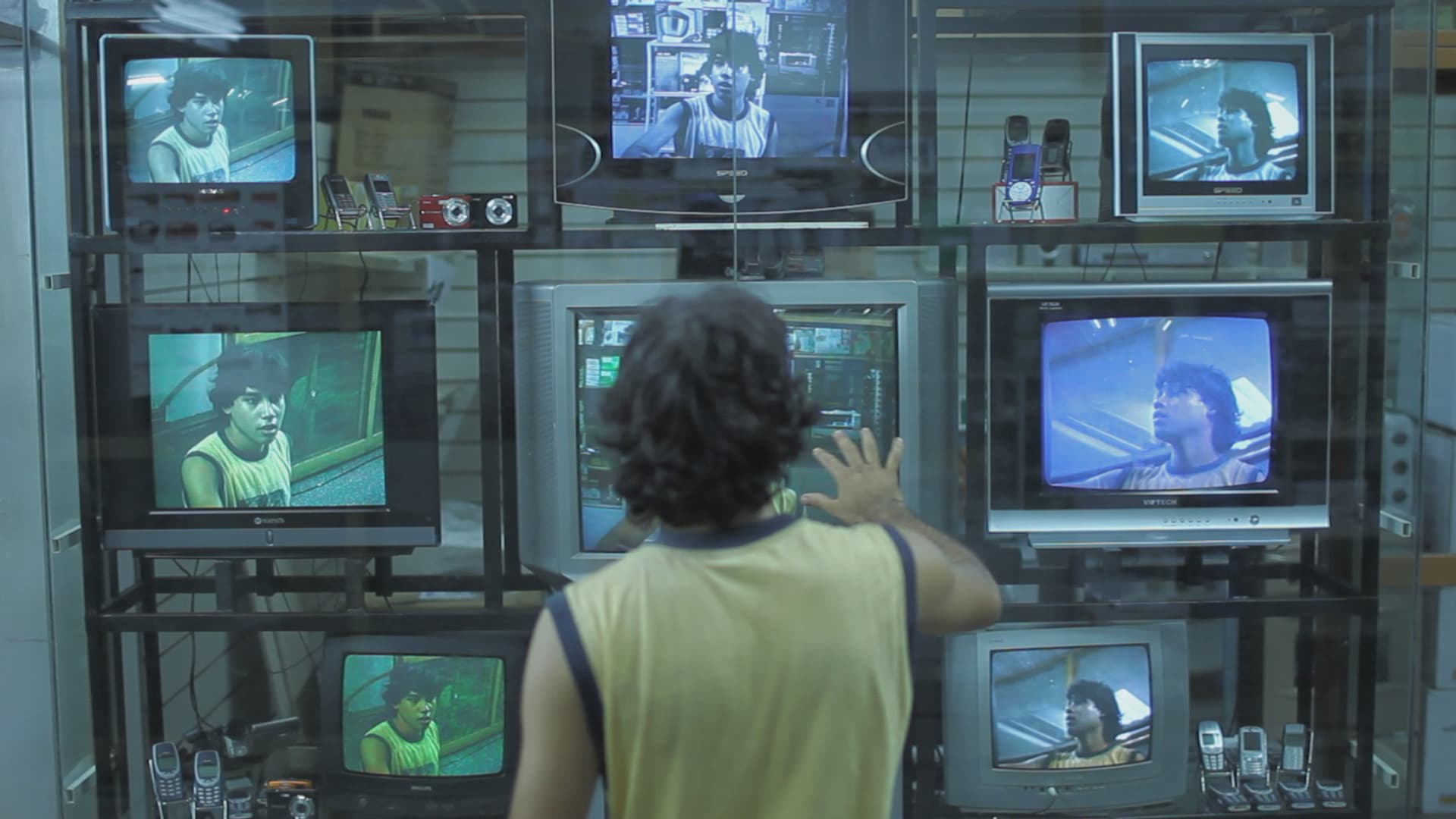 Watch 7 Boxes (2012) - Free Movies | Tubi