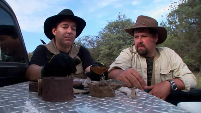 Watch Meteorite Men S01:E07 - Dry Lake Bed - Free TV Shows | Tubi