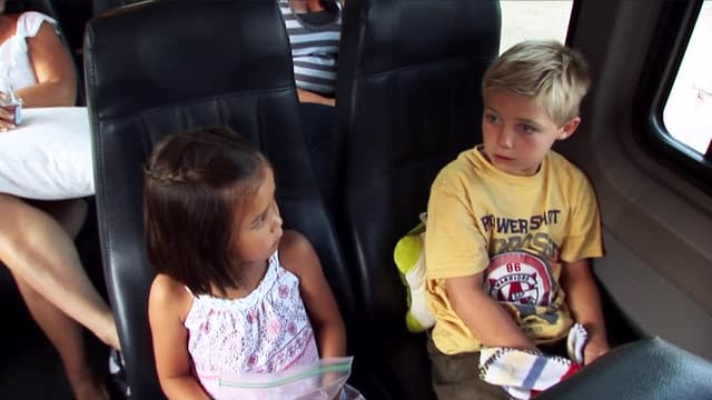 Watch Kate Plus 8 S02:E15 - RV Breakdown - Free TV Shows | Tubi