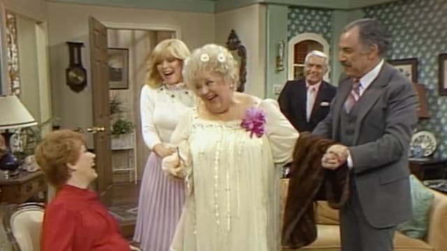 Watch Too Close for Comfort S02:E06 - The Prince and the Fro Free TV | Tubi