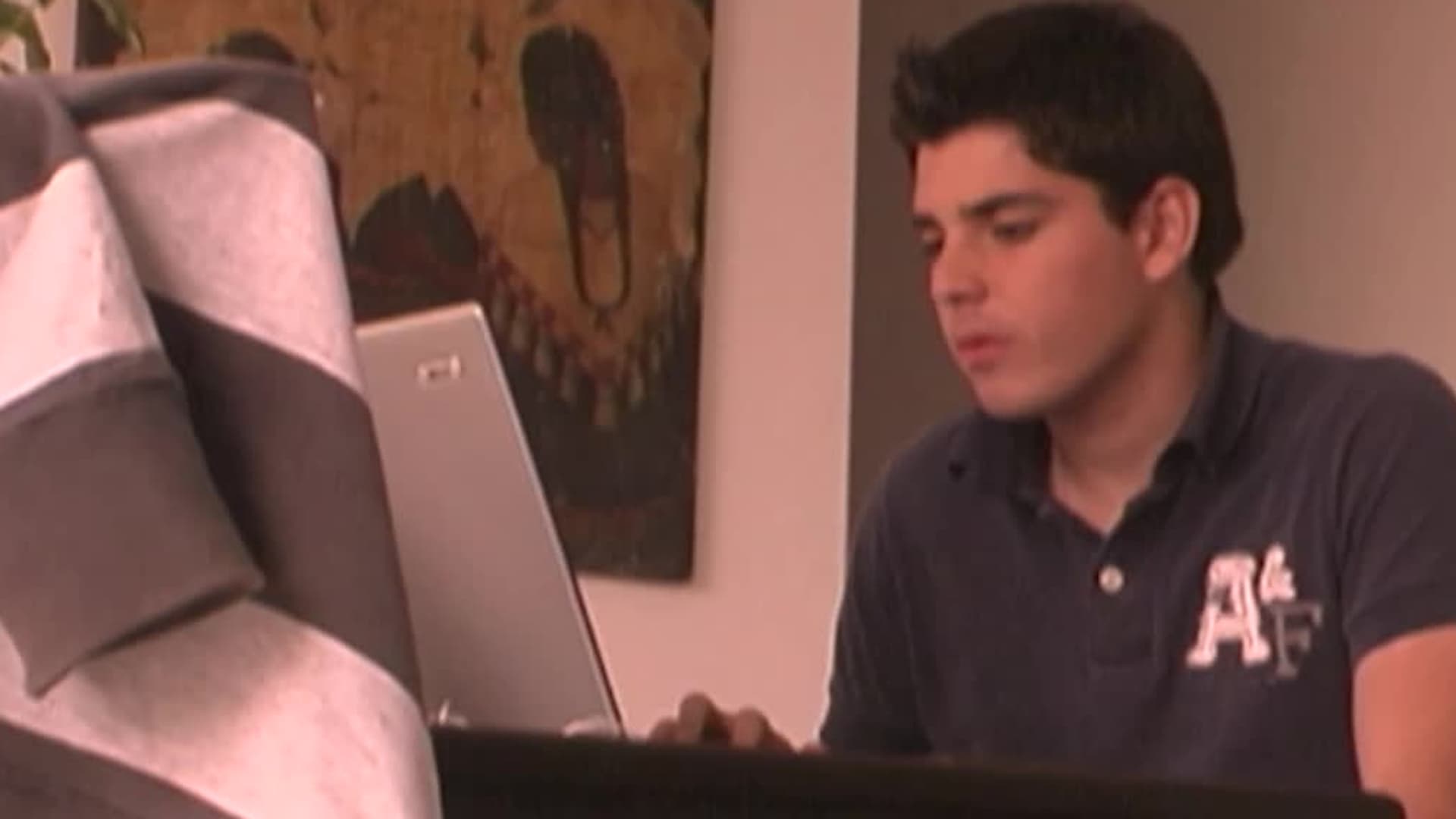 Watch Cu4tro Paredes (2010) - Free Movies | Tubi