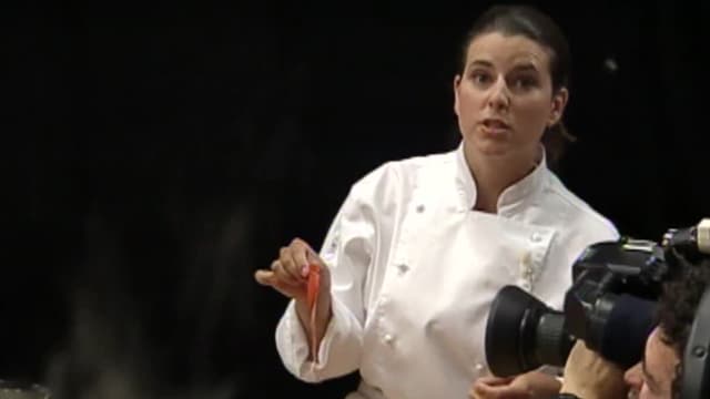 Watch Cook Like a Chef S04:E4121 - Leafy Greens With - Free TV Shows | Tubi