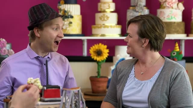 Watch Cake Hunters S02:E06 - A Baker for the Bikers? - Free TV Shows | Tubi