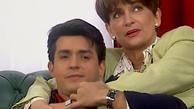 Watch Mujer Secreta S01:E39 - Capítulo 39 - Free TV Shows | Tubi