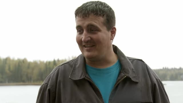 Watch Buying Alaska Season 4 - Free TV Shows | Tubi