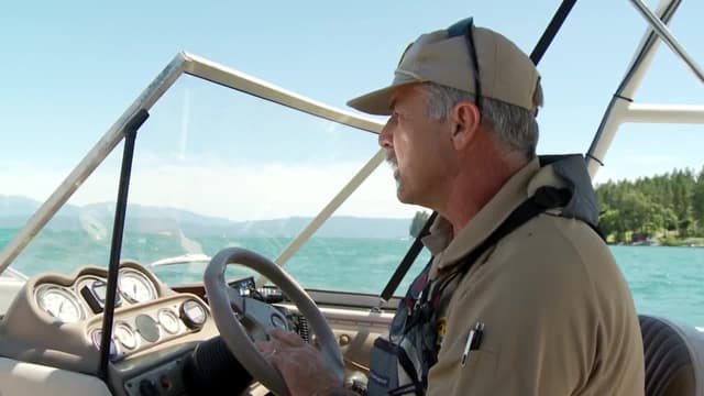 Watch Wardens S05:E08 - Fun in the Sun - Free TV Shows | Tubi