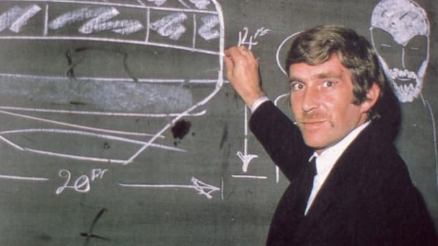 Watch Craig Charles: UFO Conspiracies S01:E08 - Alan - Free TV Shows | Tubi