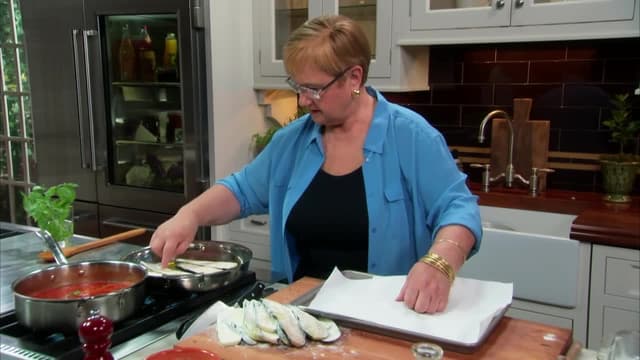 Watch Lidia's Kitchen S03:E13 - Roasting and Baking - Free TV Shows | Tubi