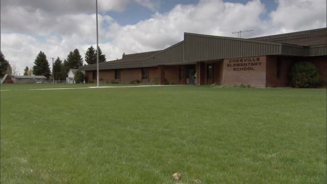 Watch I Survived S09:E06 - Cynthia, Russ and Carol/Ron and Christine ...