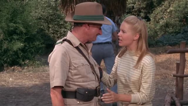 Watch Daktari S03:E12 - Return of Ethel and Albert - Free TV Shows | Tubi