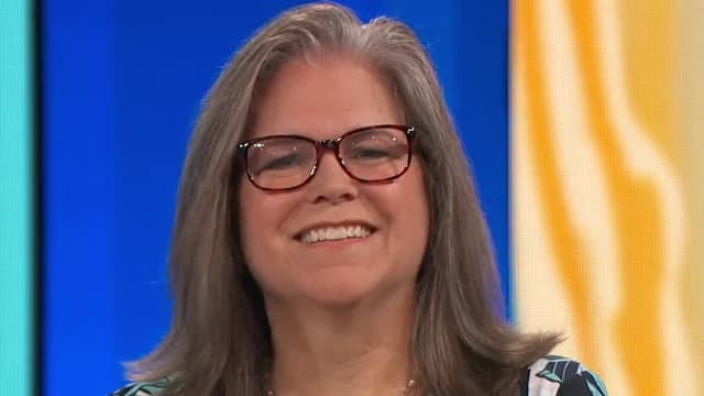 Watch Person, Place or Thing S01:E40 - Three-Pete? - Free TV Shows | Tubi