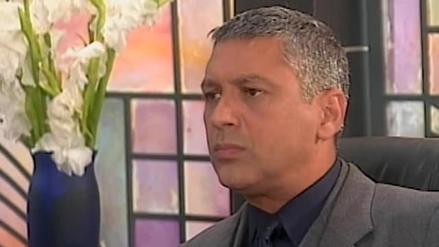 Watch Mujer Secreta S01:E02 - Capítulo 2 Free TV | Tubi